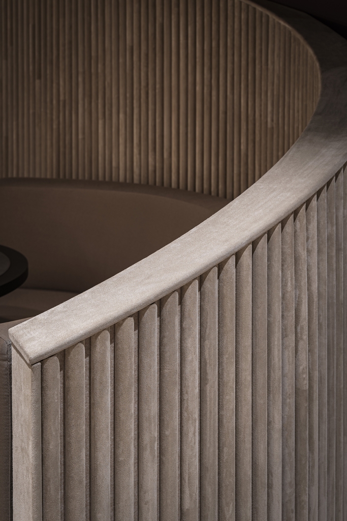 Suède – Alphenberg Leather – The Original